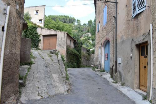 Cotignac : Visitez ce village typique de La Provence Verte